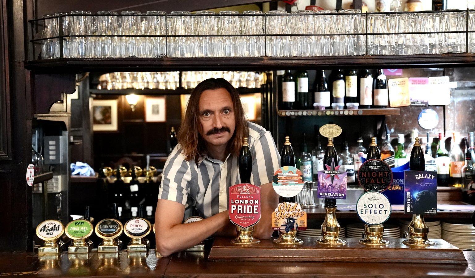 The Moon Under Water Returns With Robbie Knox - Audio Always